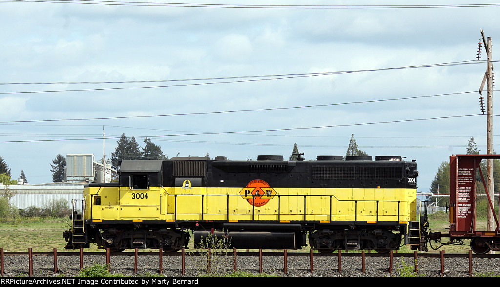 Portland & Western 3004 (Ex-Rock Island)